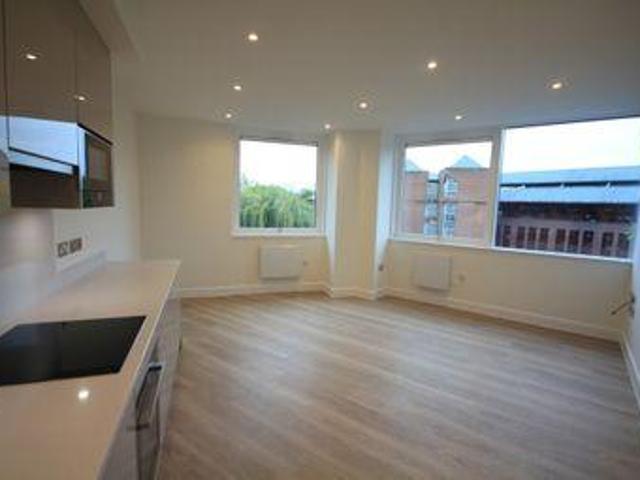 2 Bedrooms Flat for sale in Kings Road, Reading RG1