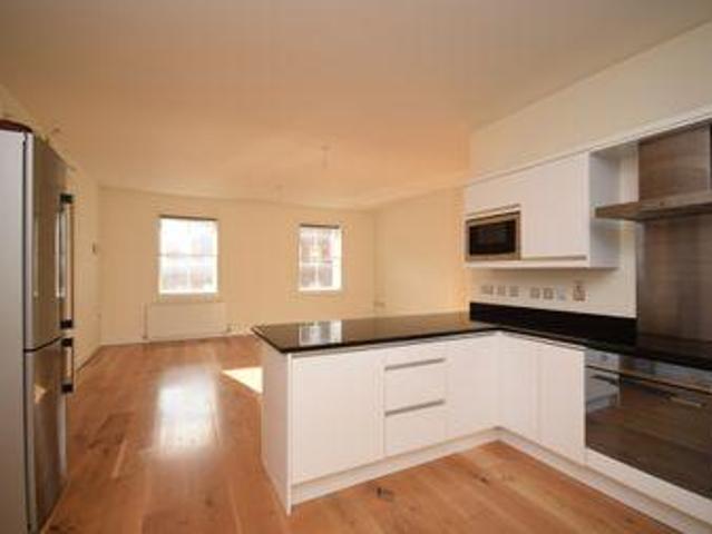 2 Bedrooms Flat for sale in Kingsgate Place, London NW6