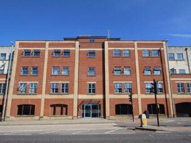 2 Bedrooms Flat for sale in Hotwell Road, Hotwells, Bristol BS8