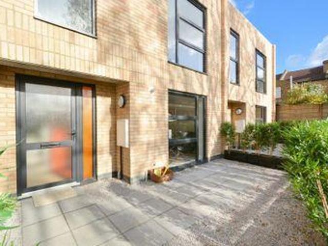 2 Bedrooms Flat for sale in House 3, Copper Works E17