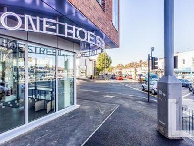 2 Bedrooms Flat for sale in Howard Road, London E17