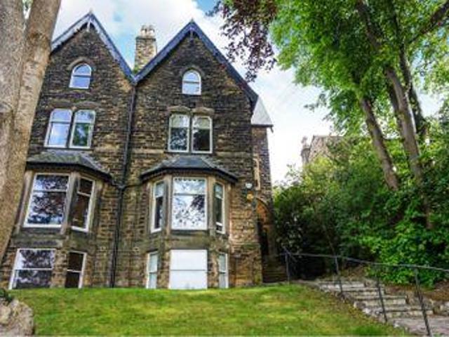 2 Bedrooms Flat for sale in Hollin Lane, Leeds LS16