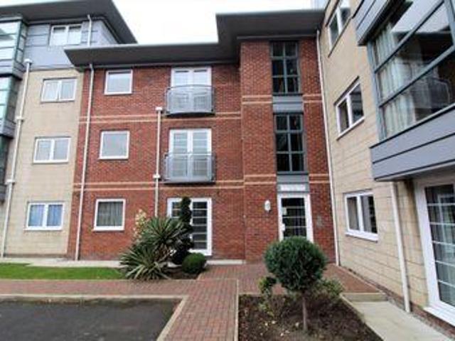 2 Bedrooms Flat for sale in Hollinshead House, Bailey Avenue, Lytham St. Annes, Lancashire FY8
