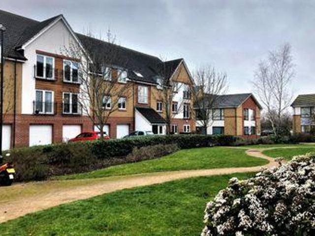 2 Bedrooms Flat for sale in Hollybrook Park, Kingswood, Bristol BS15