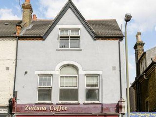 2 Bedrooms Flat for sale in Homesdale Road, Bromley BR2