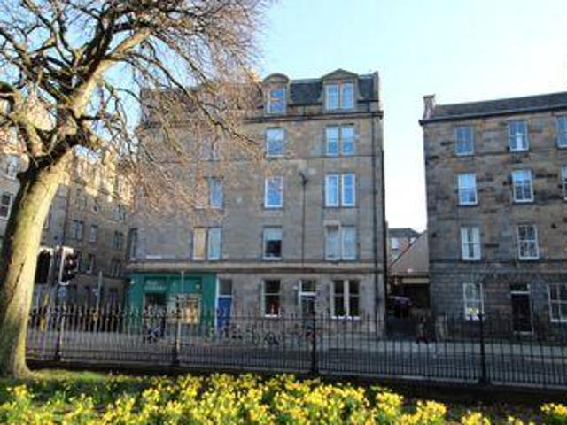 2 Bedrooms Flat for sale in Hope Park Crescent, Edinburgh EH8