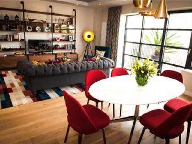 2 Bedrooms Flat for sale in Hope Street, London City Island, London E14