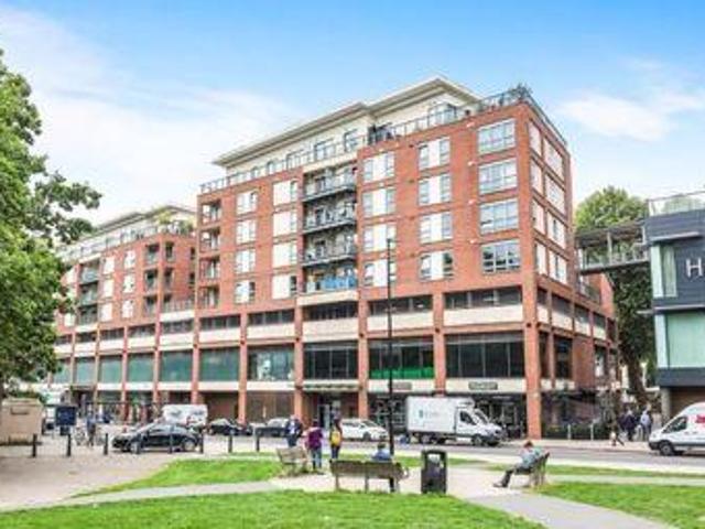 2 Bedrooms Flat for sale in Horizon, Broad Weir, Bristol BS1