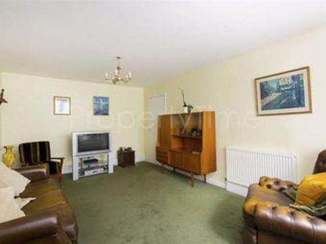 2 Bedrooms Flat for sale in Hornsey Road, Archway, London N19