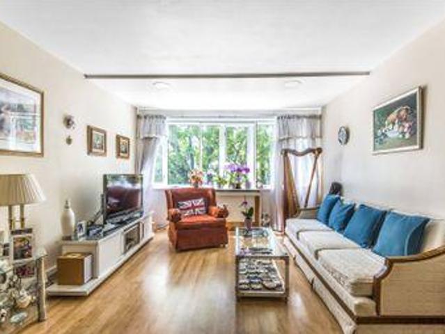 2 Bedrooms Flat for sale in Hornsey Road, London N19