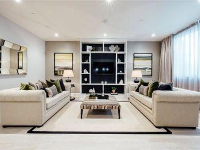 2 Bedrooms Flat for sale in Horsell GU21