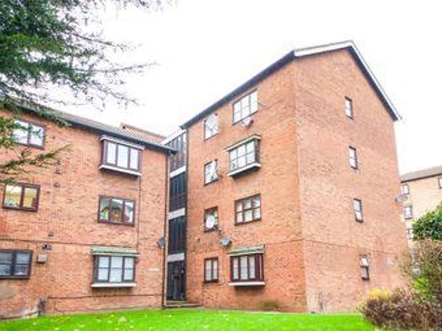 2 Bedrooms Flat for sale in Hawarden Hill, London NW2