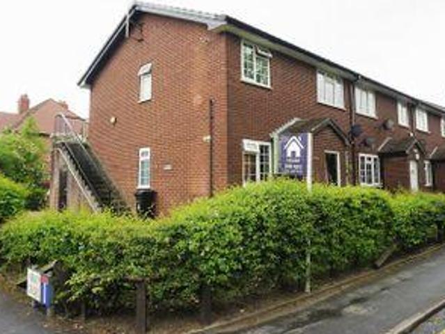 2 Bedrooms Flat for sale in Hall Street, Offerton, Stockport SK1