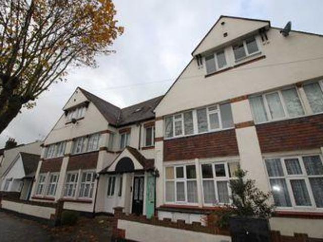 2 Bedrooms Flat for sale in Hamstel Road, Southend On Sea SS2