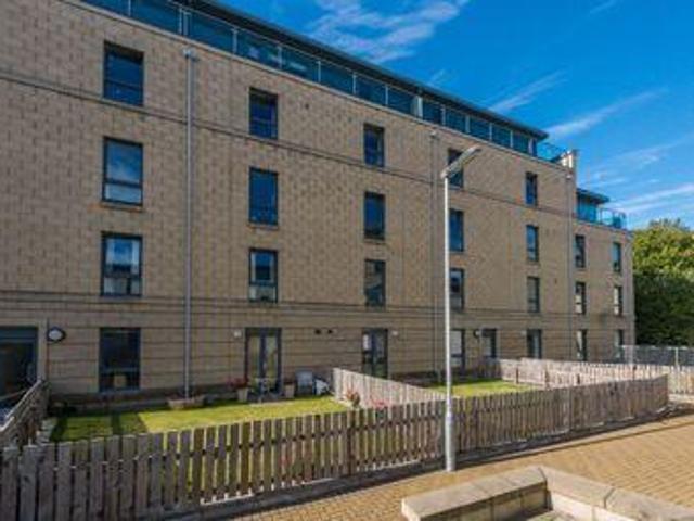 2 Bedrooms Flat for sale in Handyside Place, Gorgie, Edinburgh EH11