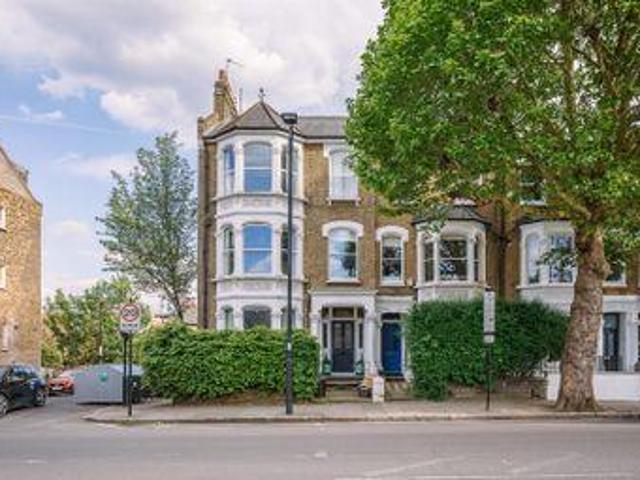 2 Bedrooms Flat for sale in Hanley Road, London N4