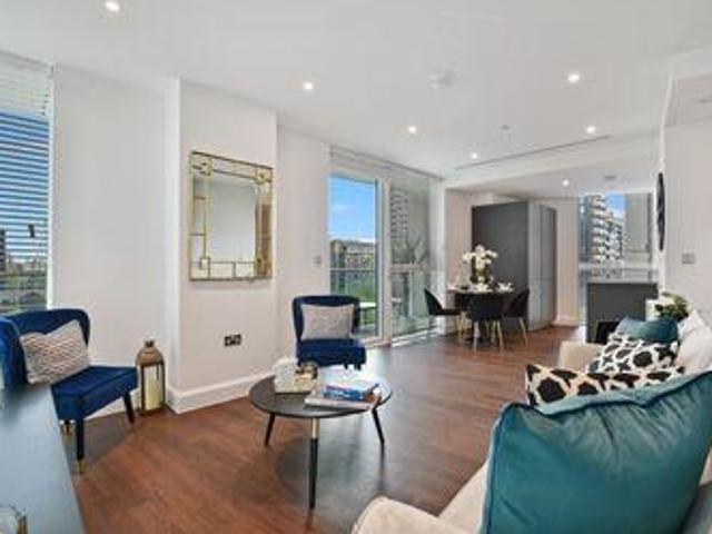 2 Bedrooms Flat for sale in Harbour Way, Docklands E14