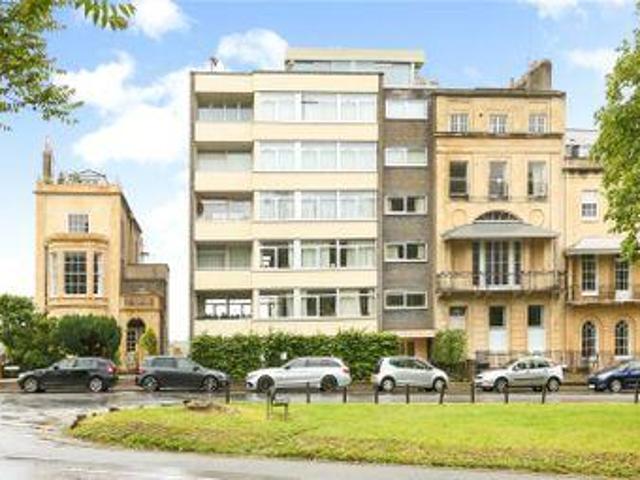2 Bedrooms Flat for sale in Harley Court, Harley Place, Clifton Down, Bristol BS8