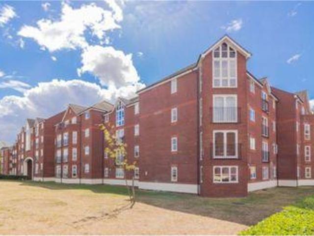 2 Bedrooms Flat for sale in Harlinger Street, Woolwich SE18