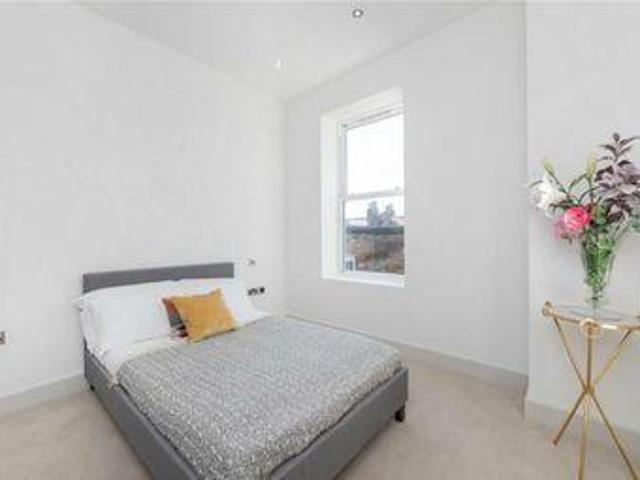 2 Bedrooms Flat for sale in Harrow Road, London NW10
