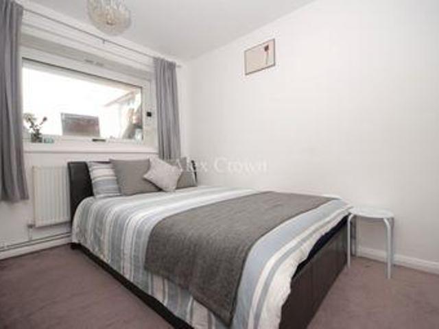 2 Bedrooms Flat for sale in Harrington Square, London NW1