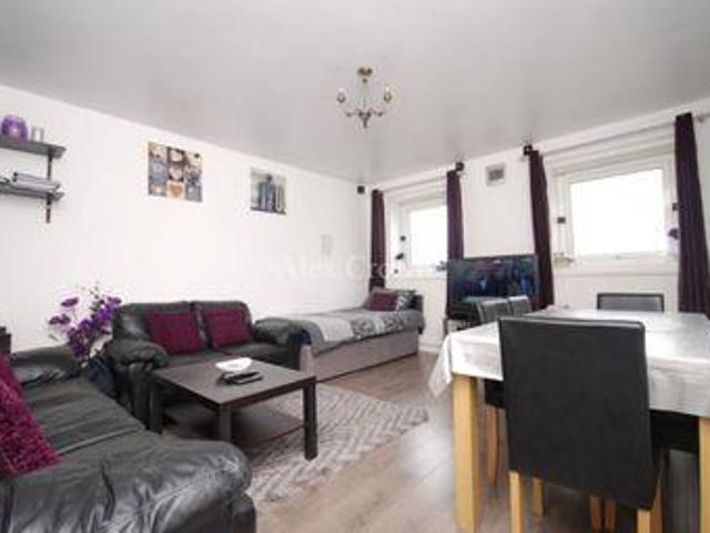 2 Bedrooms Flat for sale in Harrington Square, London NW1