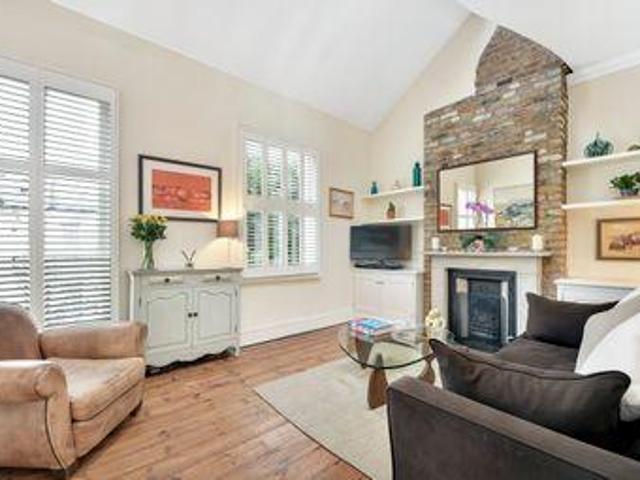 2 Bedrooms Flat for sale in Hartismere Road, London SW6