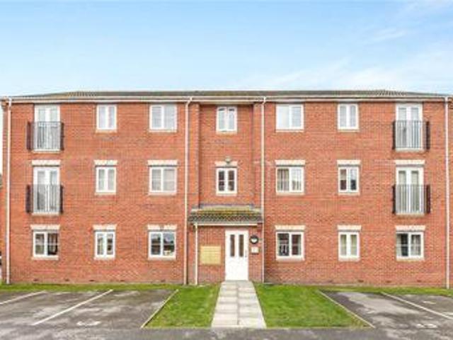 2 Bedrooms Flat for sale in Heather Gardens, North Hykeham LN6