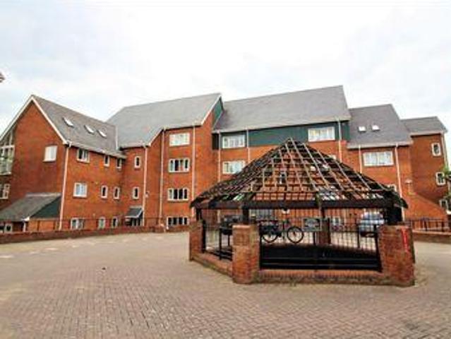 2 Bedrooms Flat for sale in Heron Quay, Bedford MK40