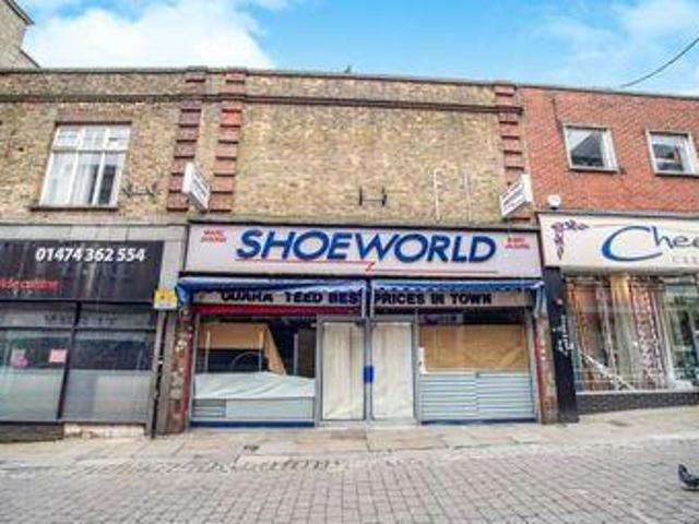 2 Bedrooms Flat for sale in High Street, Gravesend, Kent, England DA11
