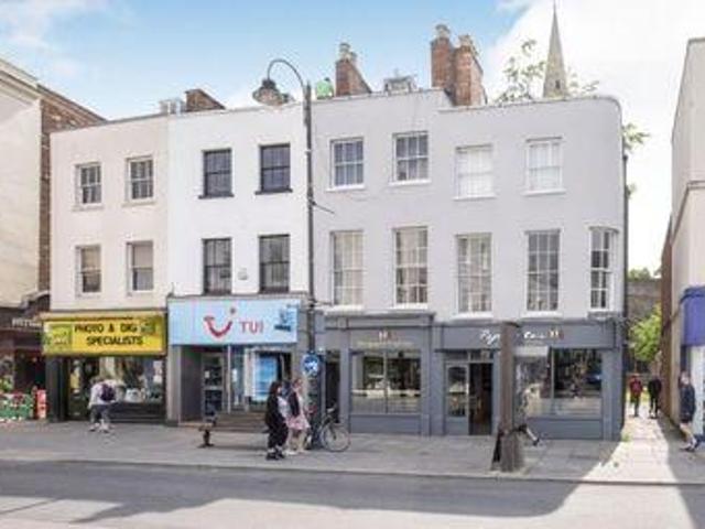 2 Bedrooms Flat for sale in High Street, N/A, Cheltenham, Gloucestershire GL50