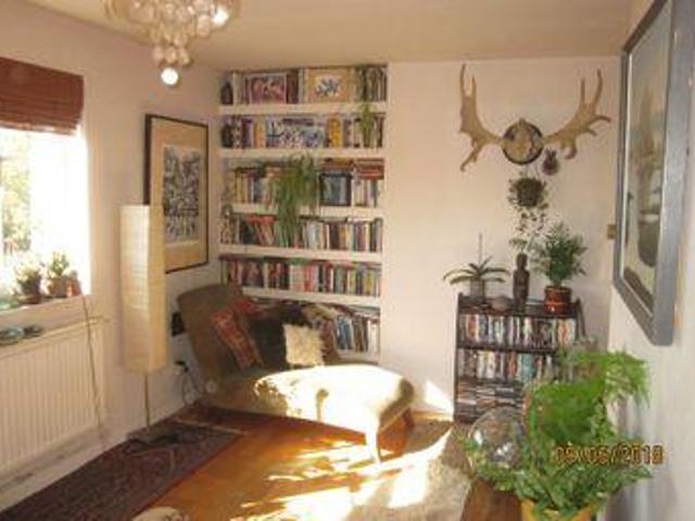 2 Bedrooms Flat for sale in Highcroft Road, London N19