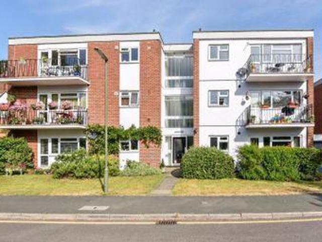2 Bedrooms Flat for sale in Hil, Guildford GU1