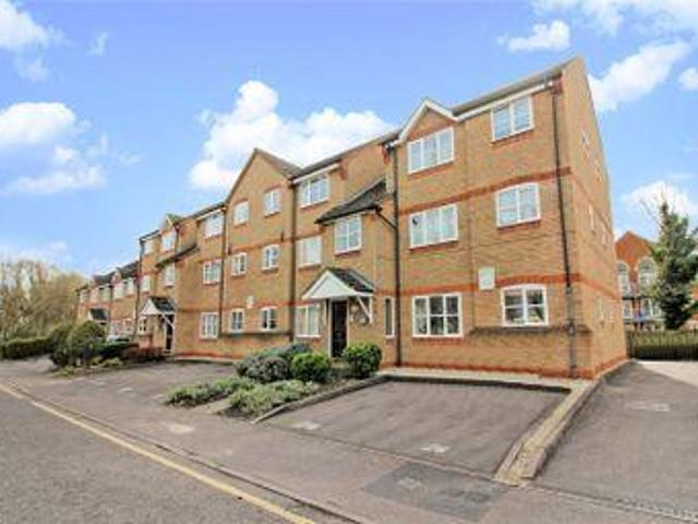 2 Bedrooms Flat for sale in Hilda Wharf, Aylesbury HP20