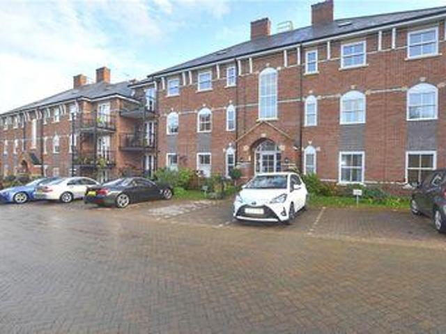 2 Bedrooms Flat for sale in Humphris Place, Cheltenham, Glos GL53