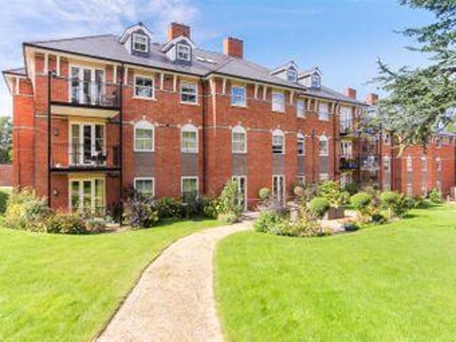 2 Bedrooms Flat for sale in Humphris Place, Sandford Road, Cheltenham GL53
