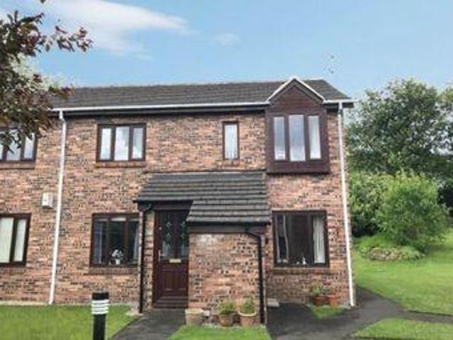 2 Bedrooms Flat for sale in Hunters Lodge, Preston Old Road, Blackburn, Lancashire BB2