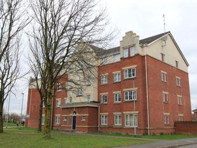 2 Bedrooms Flat for sale in Hyde Road, Manchester M12