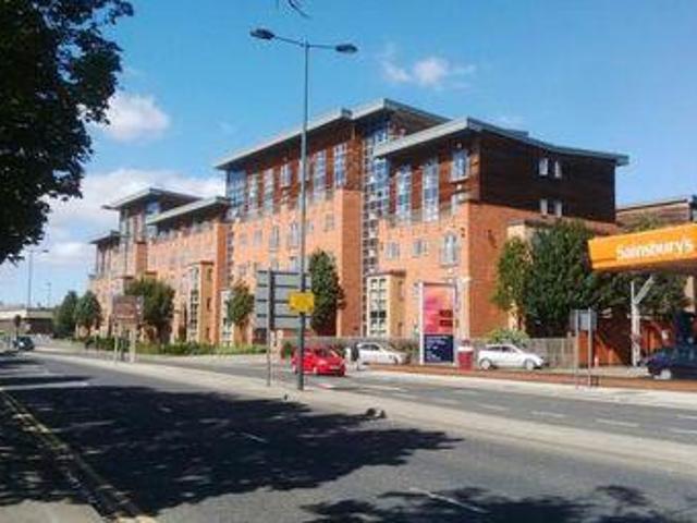 2 Bedrooms Flat for sale in Ings Road, Wakefield WF1