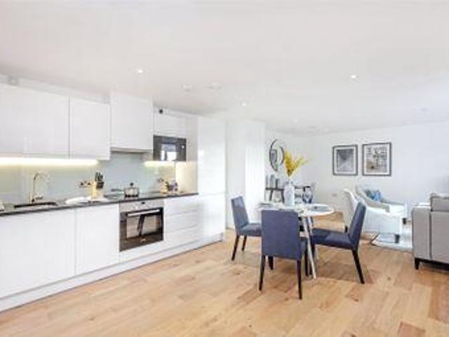 2 Bedrooms Flat for sale in Innova, 2 Edridge Road, Croydon CR0