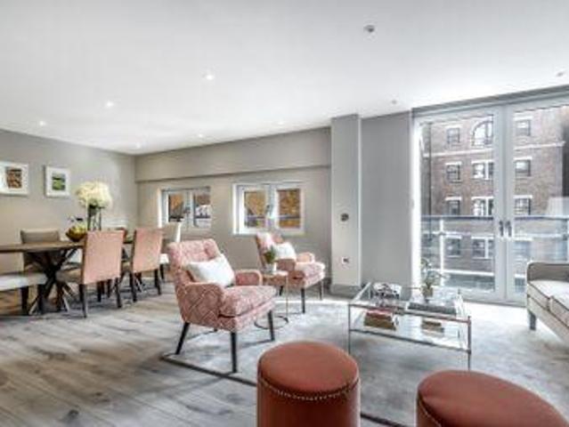 2 Bedrooms Flat for sale in Ivory House West, Battersea SW11