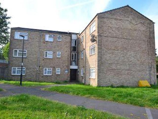 2 Bedrooms Flat for sale in Johnson Road, Croydon, Surrey. CR0