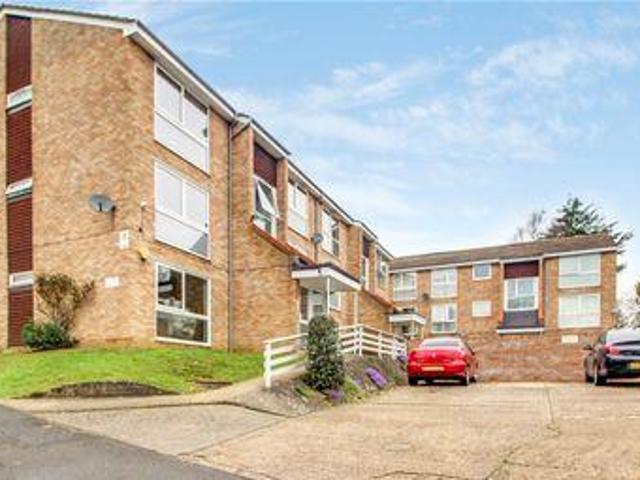2 Bedrooms Flat for sale in Josephine Court, Southcote Road, Reading, Berkshire RG30