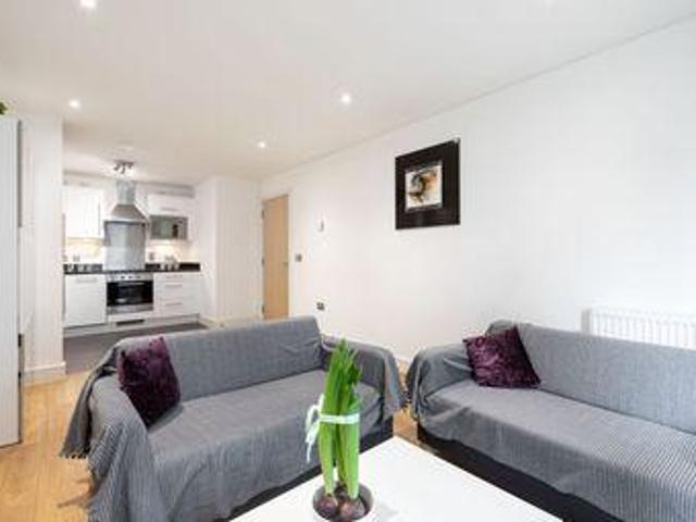 2 Bedrooms Flat for sale in Jude Street, London E16