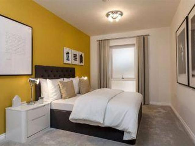 2 Bedrooms Flat for sale in Oakleigh Grove, Sweets Way, Whetstone, London N20