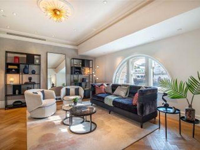 2 Bedrooms Flat for sale in Oceanic House, Cockspur Street, London SW1Y