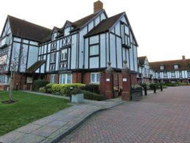 2 Bedrooms Flat for sale in Offington Lane, Worthing BN14