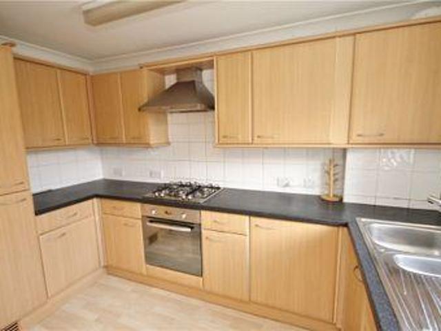 2 Bedrooms Flat for sale in Oliver Avenue, London SE25