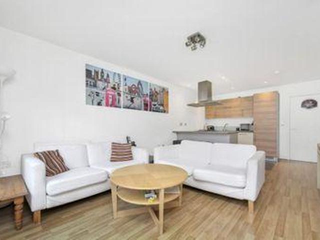 2 Bedrooms Flat for sale in Ordell Road, London E3