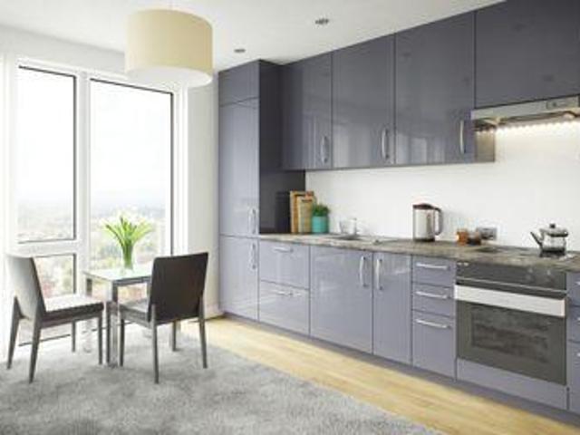 2 Bedrooms Flat for sale in Ordsall Lane, Salford M5